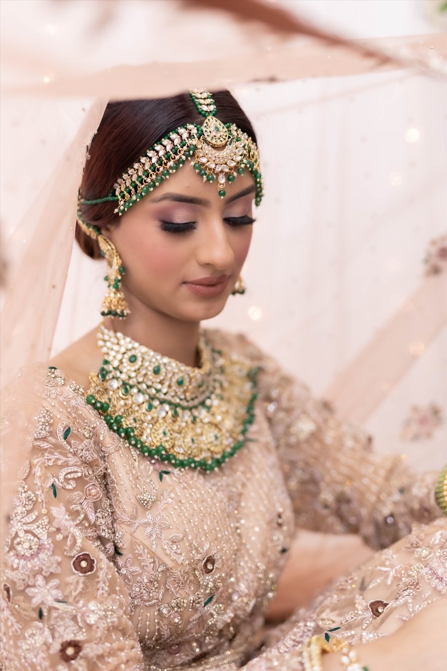 Expert Tips from a Pakistani Makeup Artist - sonneriegratuite.org